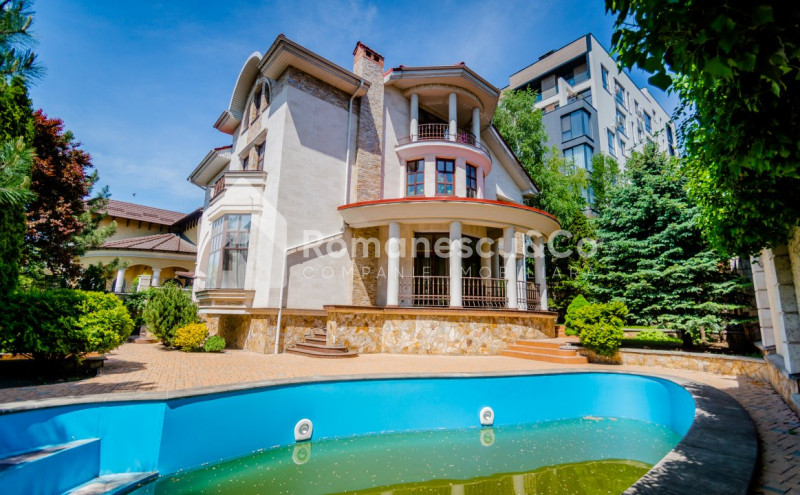 Casă superbă în zonă de elită, 6 dormitoare, piscină, saună, 464 mp+6 ...